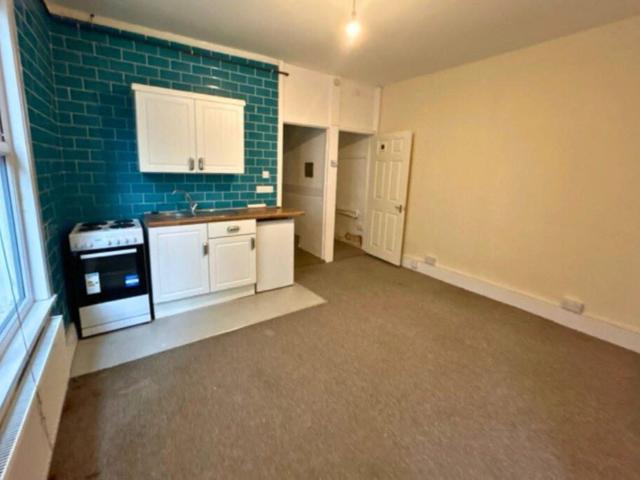 apartment for rent in Station Road, SS0 7SB