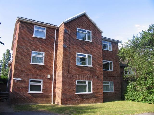 apartment for rent in Station Road, The Firs, UB8