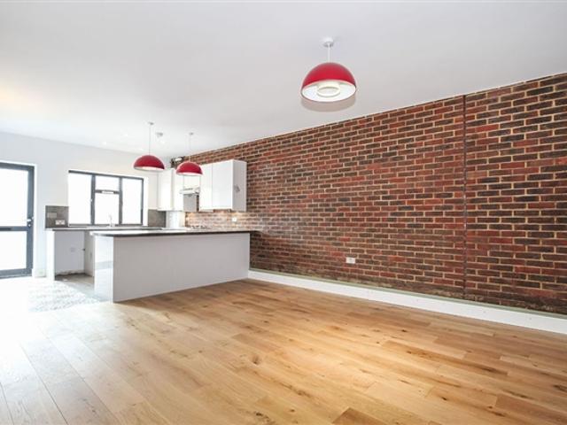 apartment for rent in Station Road, West Wickham, Bromley, Kent, BR4 0XP