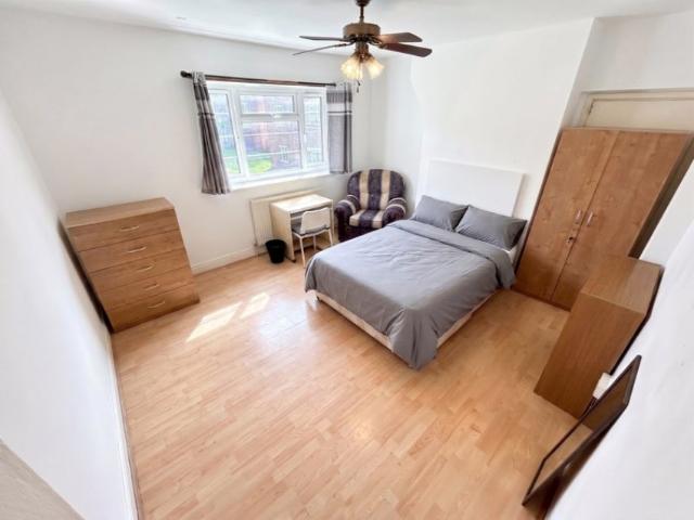 apartment for rent in Stepney / Mile End, London