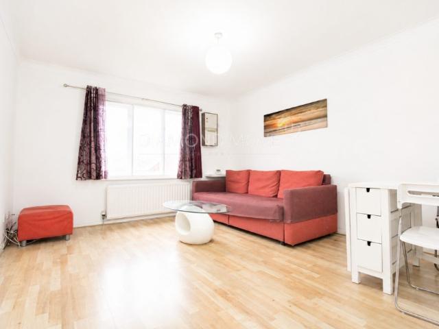 apartment for rent in Steve Biko Way, TW3 3ED