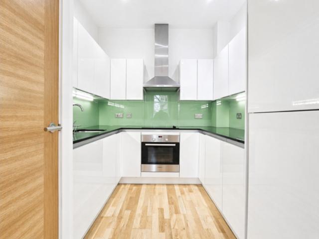 apartment for rent in Stoke Newington High Street N16