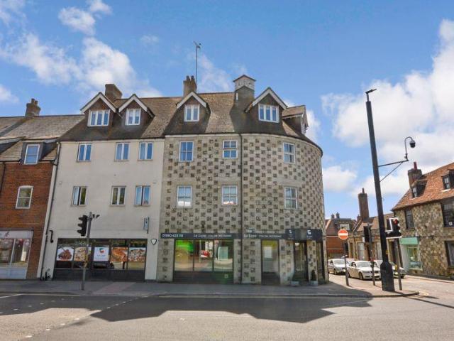 Apartment for rent in Stonehenge Walk, Salisbury united kingdom