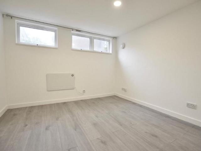 apartment for rent in Stopford Road, E13 0NA