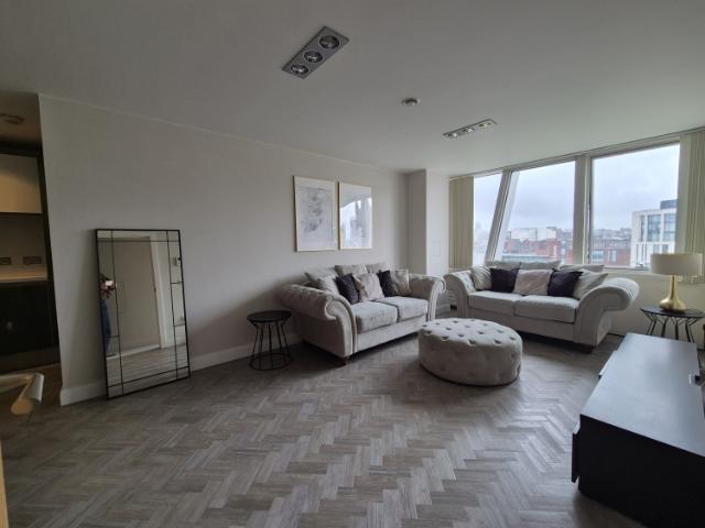 apartment for rent in Strand Street Liverpool L1