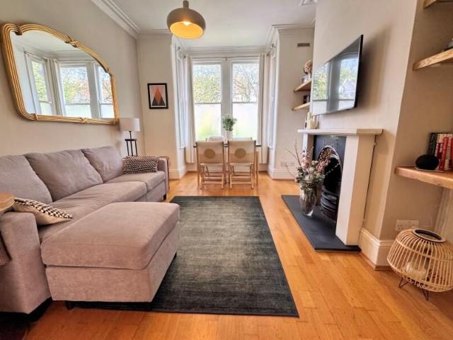 apartment for rent in Sylvester Road, N2 8HN