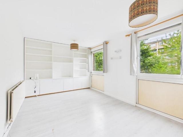apartment for rent in Pollard Street, E2 6LZ