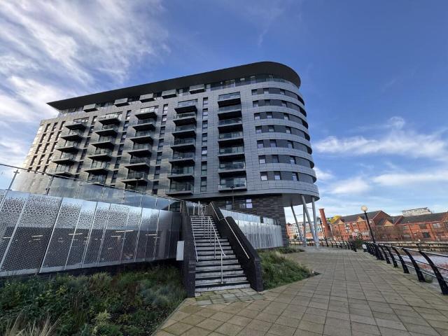 apartment for rent in Pomona Strand, M16 0ZN