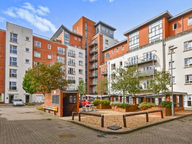 Apartment for rent in Poole Quarter