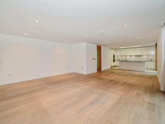 Apartment for rent in Portman Close, Marylebone, W1H