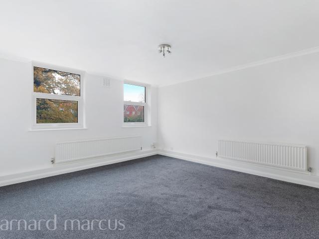 apartment for rent in Portsmouth Road, Thames ditton, Thames ditton