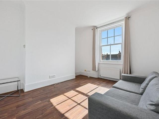 apartment for rent in Pater Street, W8 6EW