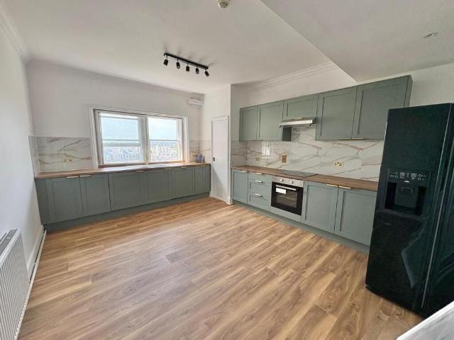 apartment for rent in Palmeira Square, BN3 2JP