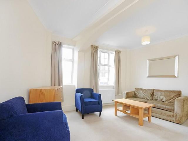 apartment for rent in Park Road, NW8 7HY