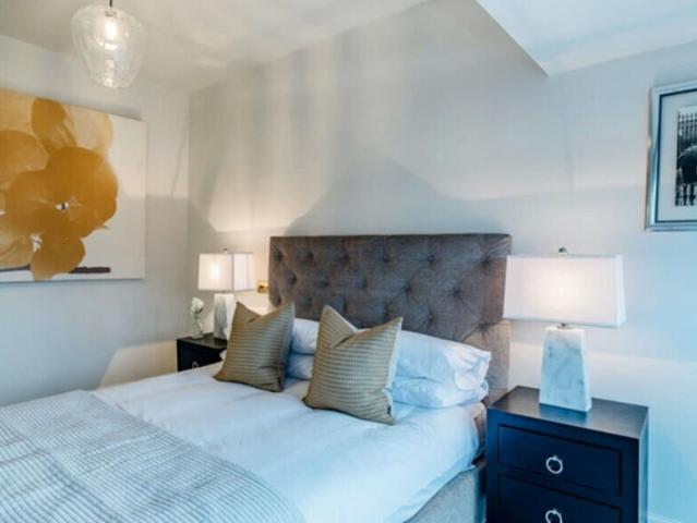 apartment for rent in Park Road, NW8 7HY