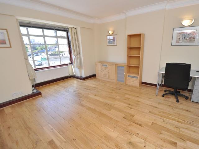 apartment for rent in Park Road, Lisson Grove, NW1 6XY, Regents Park