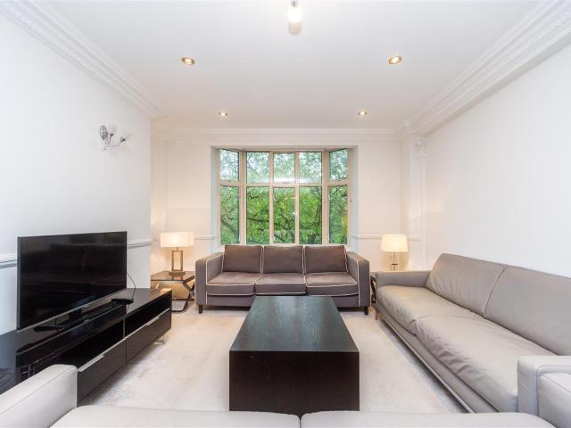 Apartment for rent in Park Road, London, NW8