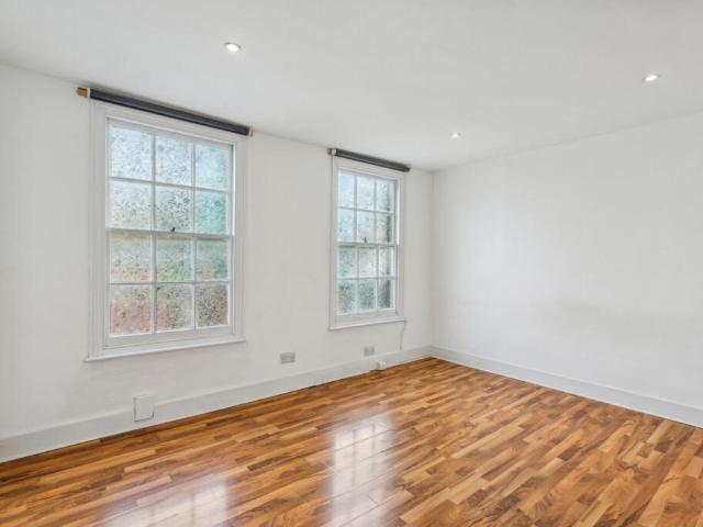 apartment for rent in Parkway, NW1 7PP