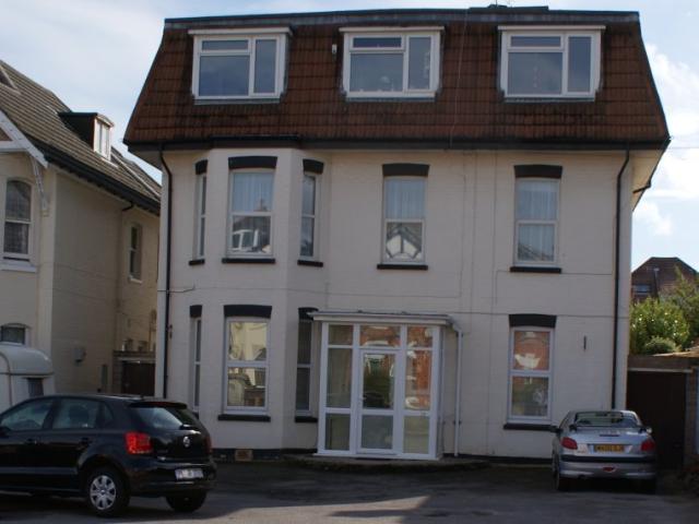 apartment for rent in Parkwood Road, Southbourne