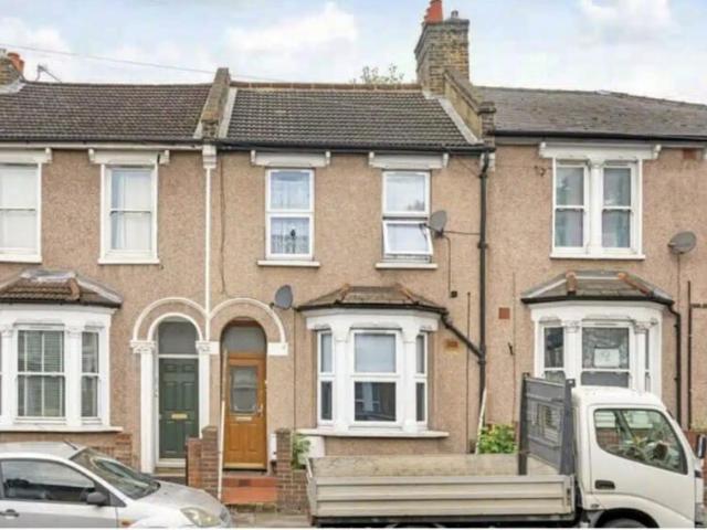 apartment for rent in Parish Lane, SE20 7LH