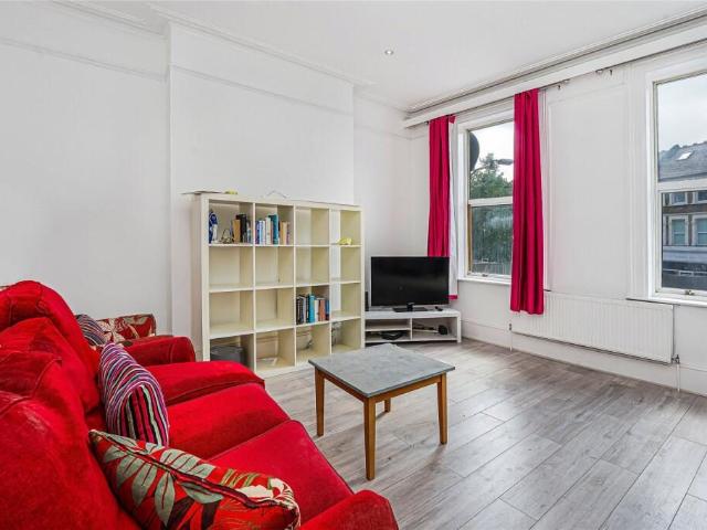 apartment for rent in Parsons Mews, SW18 2HE