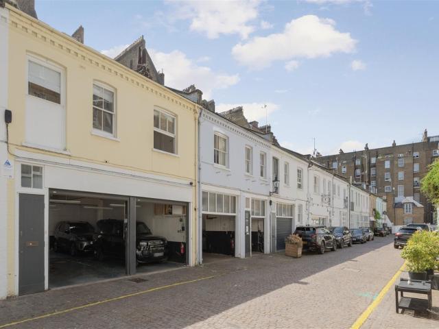 apartment for rent in Petersham Mews, South Kensington, SW7