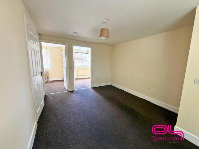 apartment for rent in Peveril Street, BL3 3TL