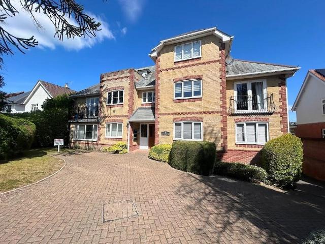 apartment for rent in Penn Hill Avenue, BH14 9LL