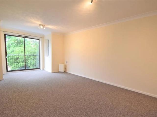 apartment for rent in Pilgrim Court Southampton SO15 1JS