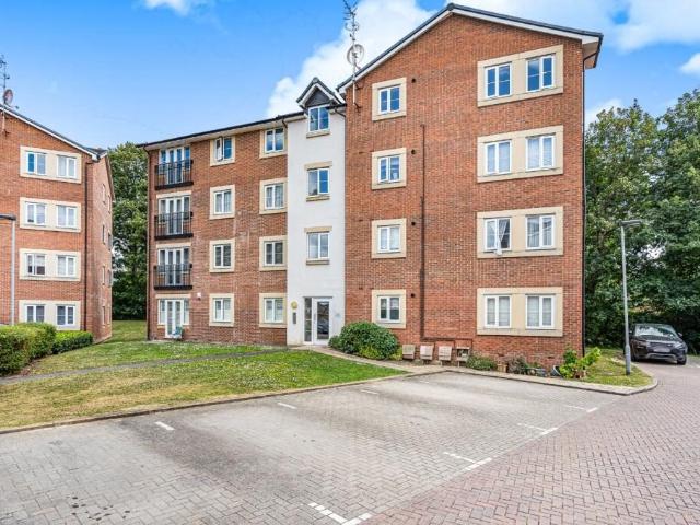 apartment for rent in Plantation Close, WD23 2PL