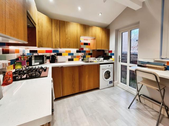 apartment for rent in Platt Lane Fallowfield, Manchester, M14