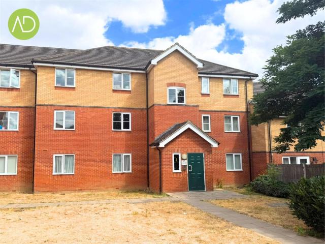 apartment for rent in Plomer Avenue, Hoddesdon
