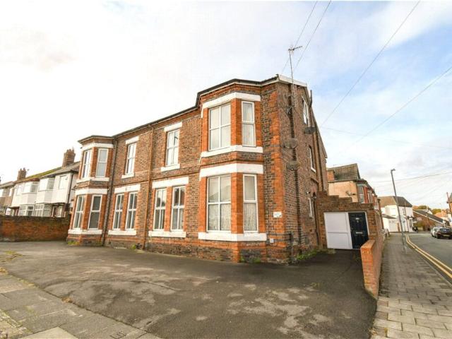 apartment for rent in Prenton Road West, Birkenhead, Merseyside, CH42 9PX