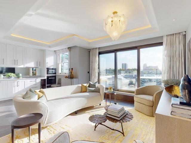 2 bedroom flat to rent on Prince of Wales Terrace, London