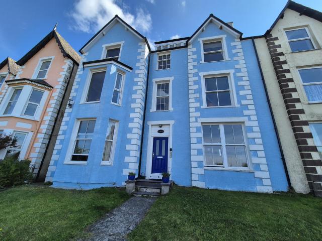 apartment for rent in Promenade, Llanfairfechan