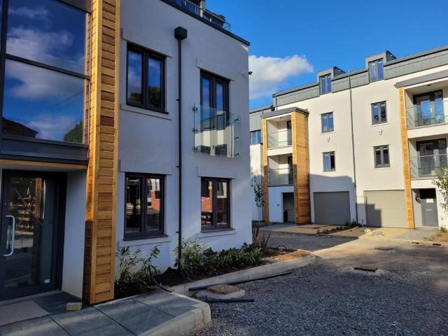 apartment for rent in Property, CV32 7FA