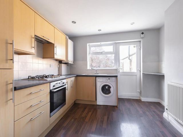 apartment for rent in Property, GL50 3LN