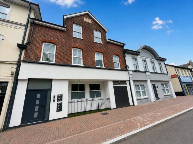apartment for rent in Property, GU14 6ET