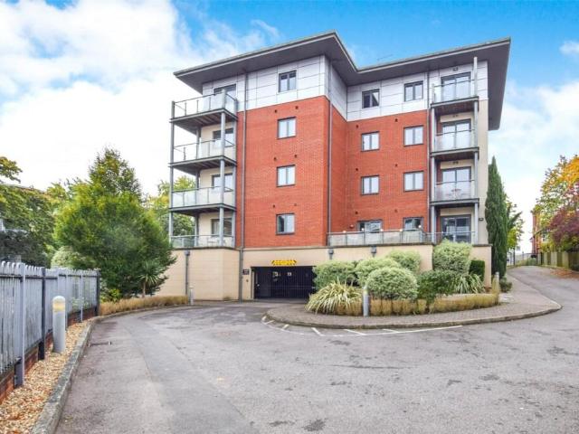 apartment for rent in Property, GU14 7LY