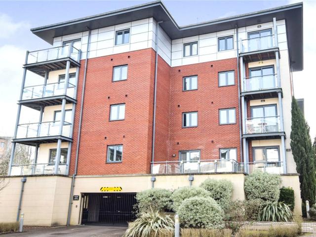 apartment for rent in Property, GU14 7LY
