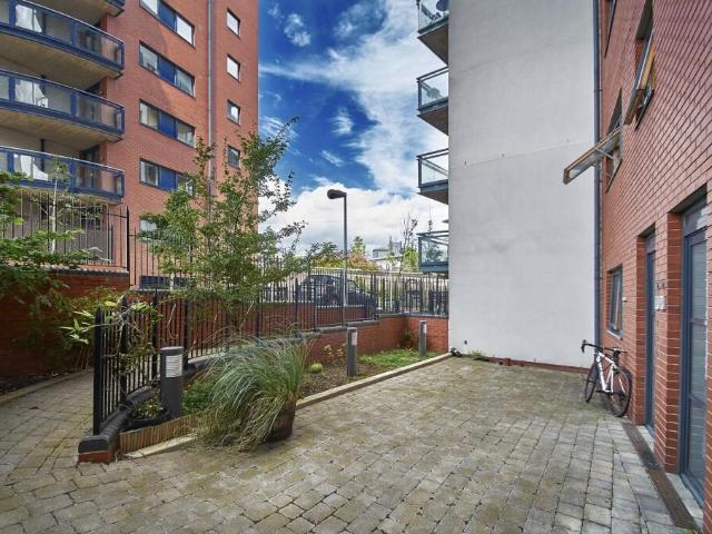 apartment for rent in Property, E14 3SP
