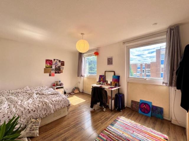 apartment for rent in Property, E3 5DY