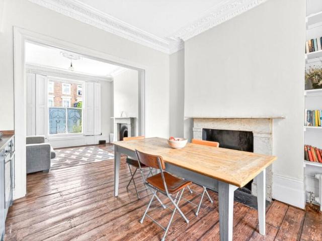 apartment for rent in Property, E9 7JN