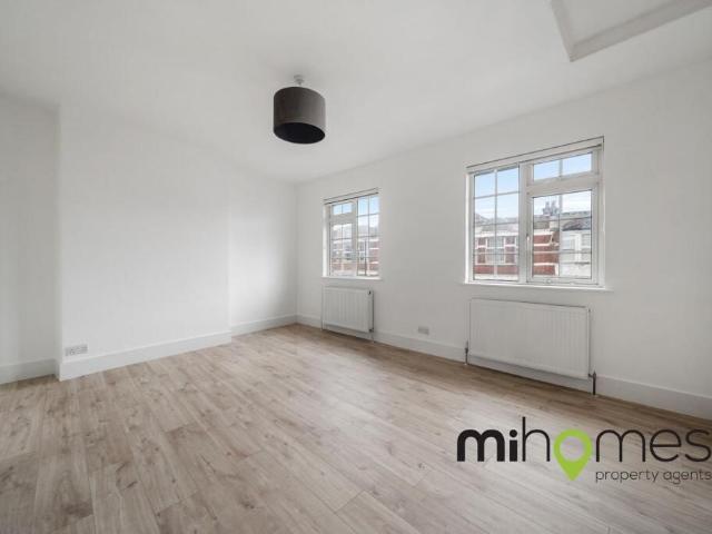 apartment for rent in Property, N21 3JH