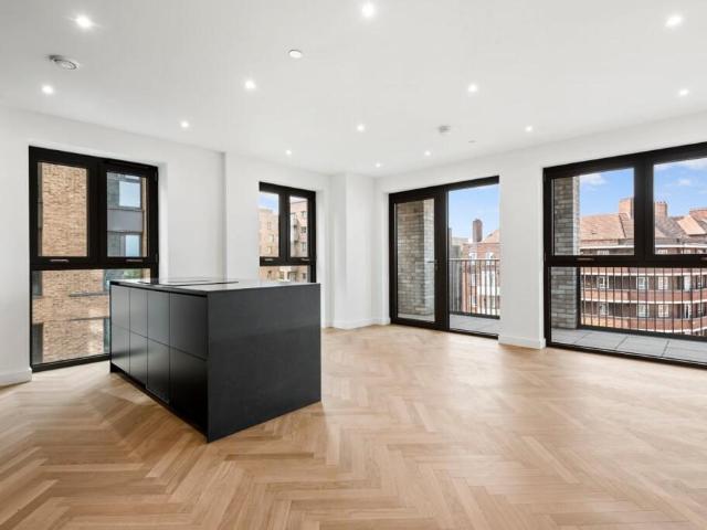 apartment for rent in Property, N4 2WD