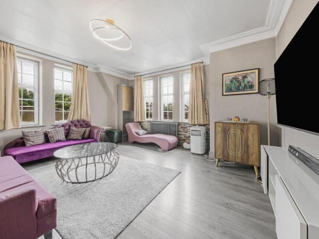 apartment for rent in Property, NW3 6HQ