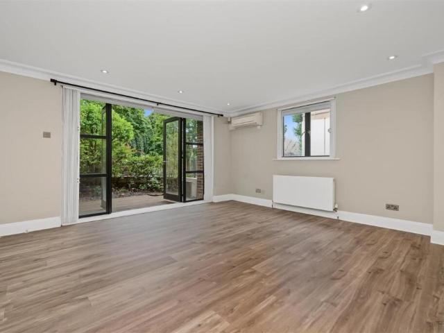 apartment for rent in Property, NW3 7HQ