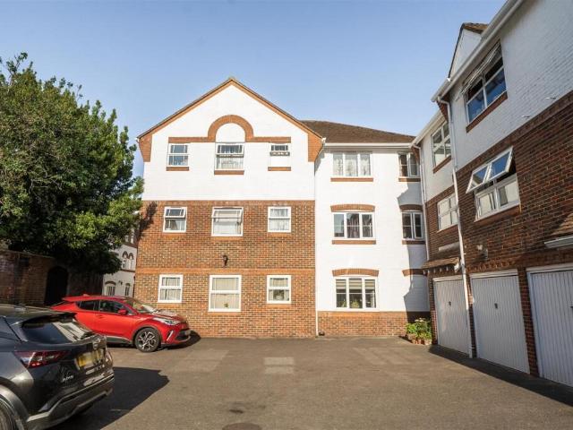 apartment for rent in Property, SP1 1ER