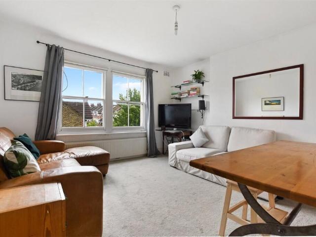 apartment for rent in Property, SW4 9BA