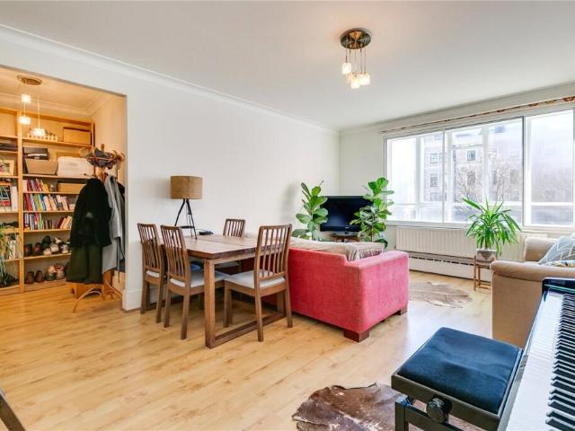 apartment for rent in Property, SW5 9HR
